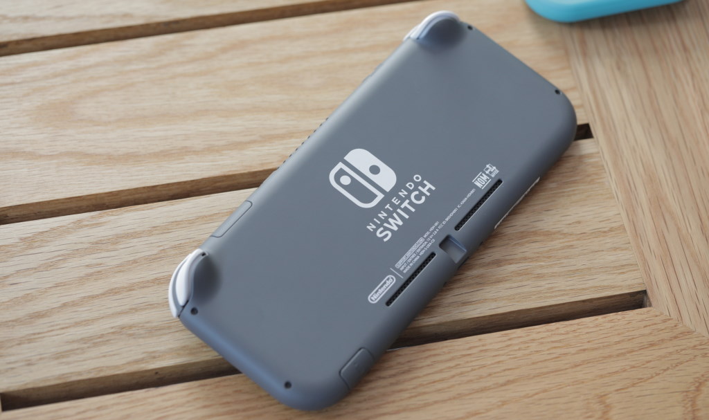 Đánh giá Nintendo Switch Lite